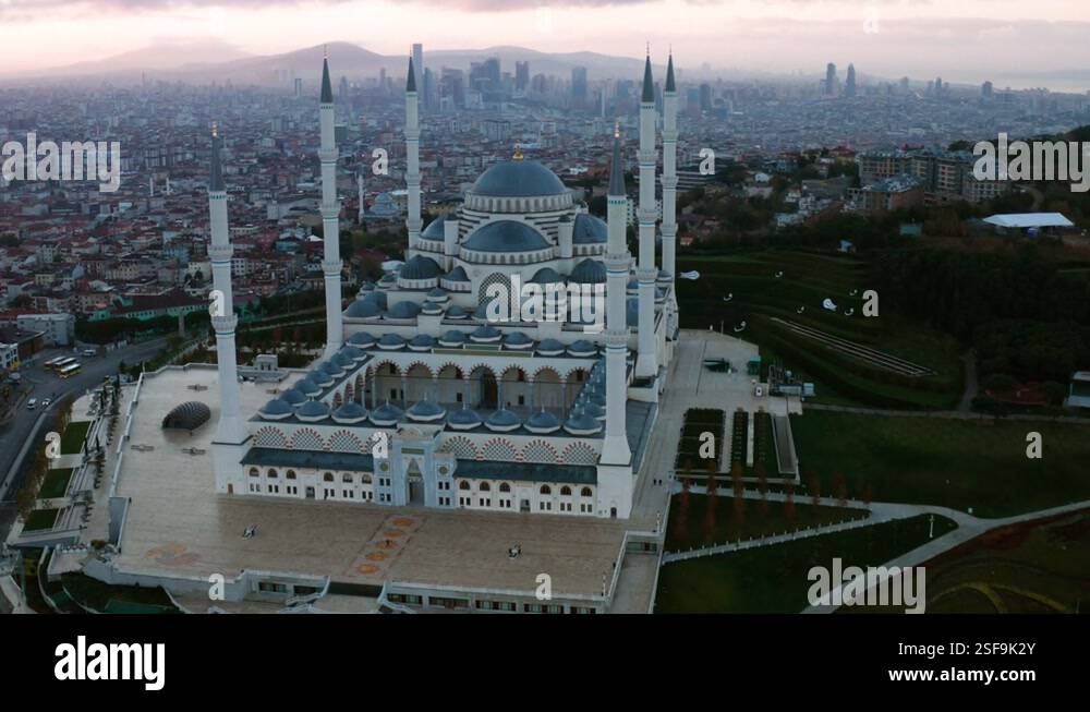 Exterior view grand mosque Stock Videos & Footage - HD and 4K Video ...