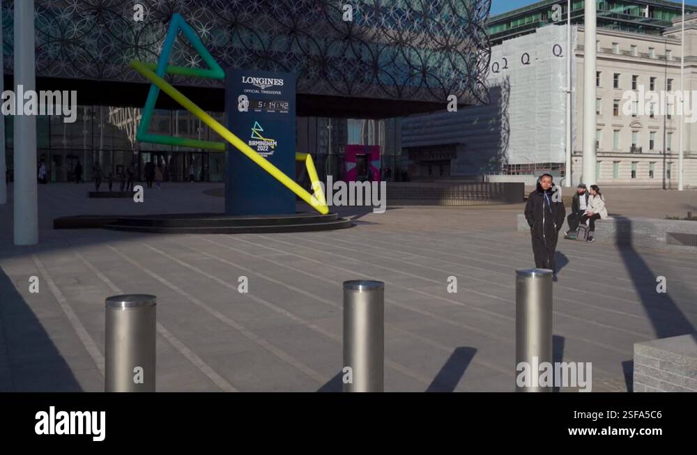 Establishing shot of the Birmingham 2022 commonwealth games sign Stock ...