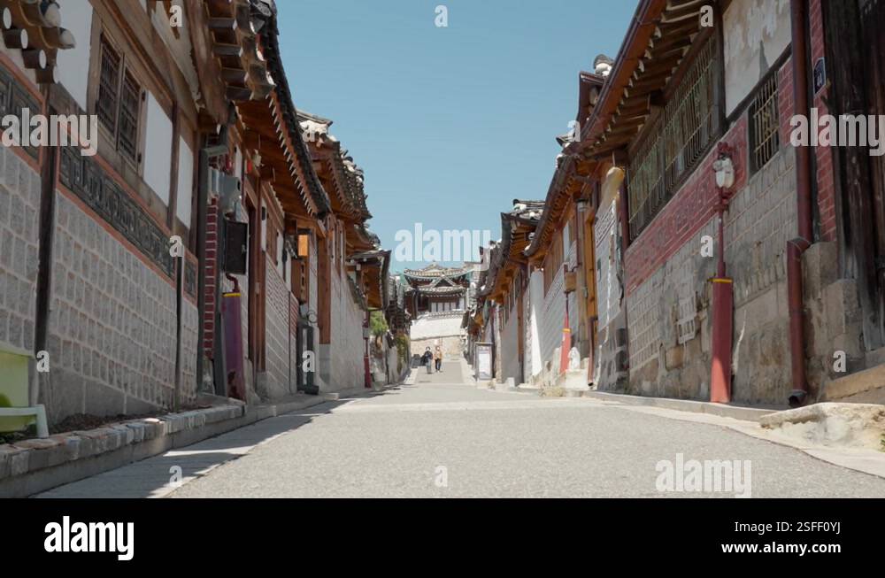 Famous street of Bukchon Hanok Village in spring Seoul, South Korea ...