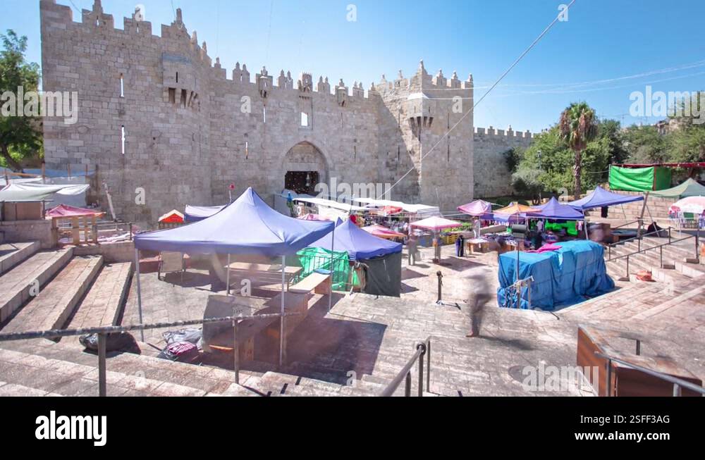 Damascus Gate or Shechem Gate timelapse hyperlapse, one of the gates to ...