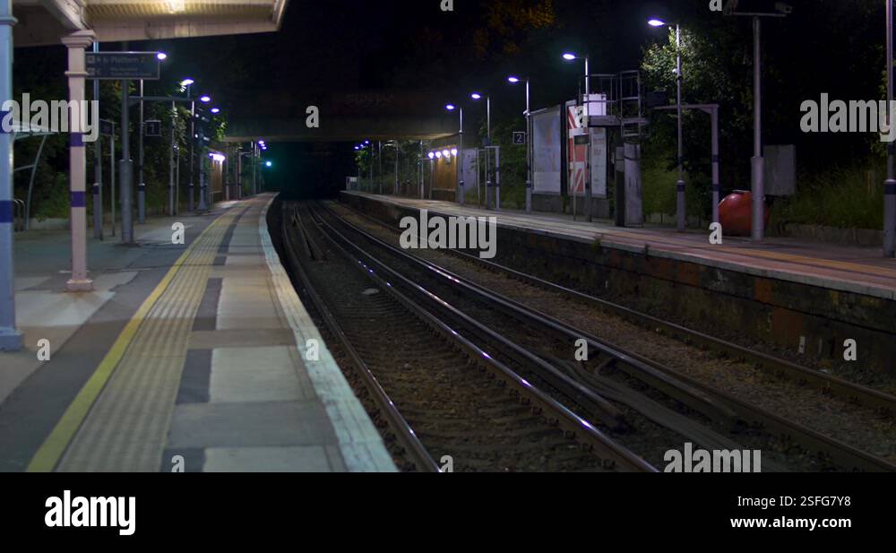 Tfl station Stock Videos & Footage - HD and 4K Video Clips - Alamy