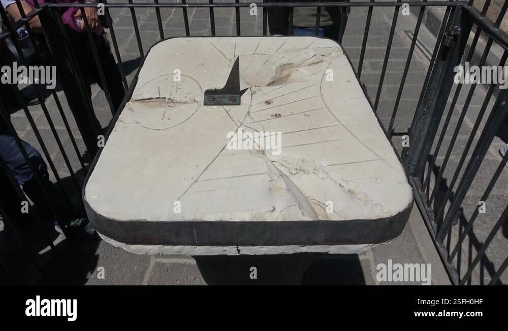 Sundial sun clock shadow Stock Videos & Footage - HD and 4K Video Clips ...