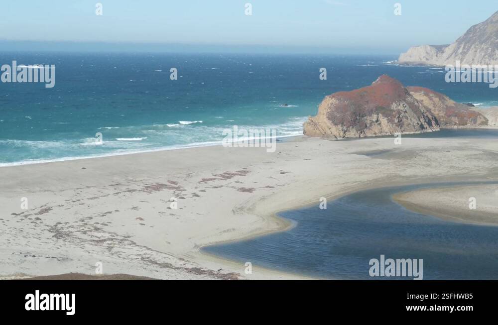 Little sur river beach on Pacific Coast Highway 1. Sea waves Big Sur ...