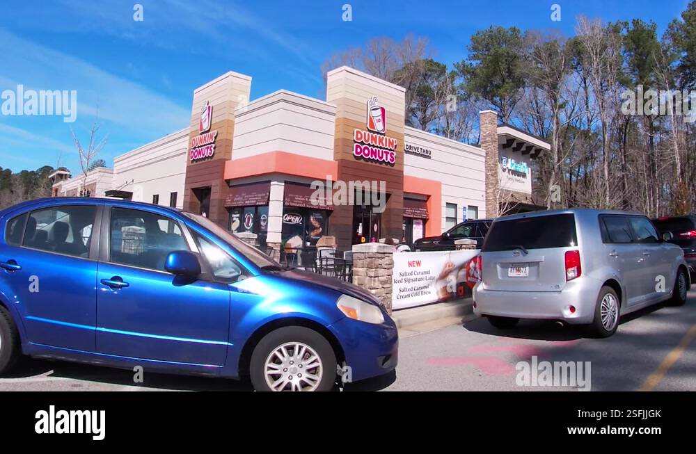Long drive thru line Stock Videos & Footage - HD and 4K Video Clips - Alamy