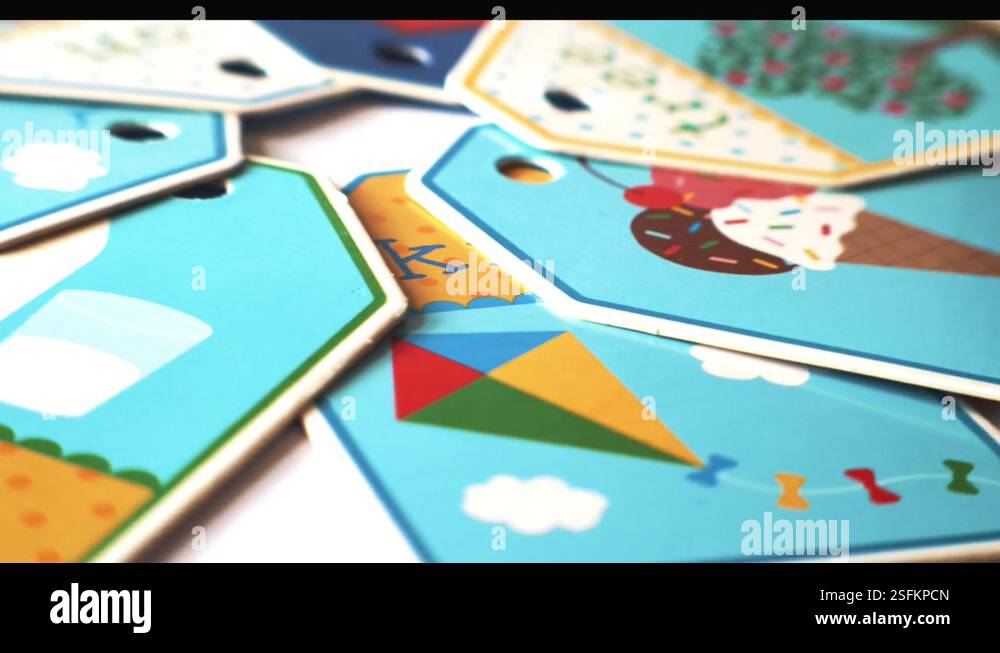 Rotating flash cards for preschool children learning with animals and ...