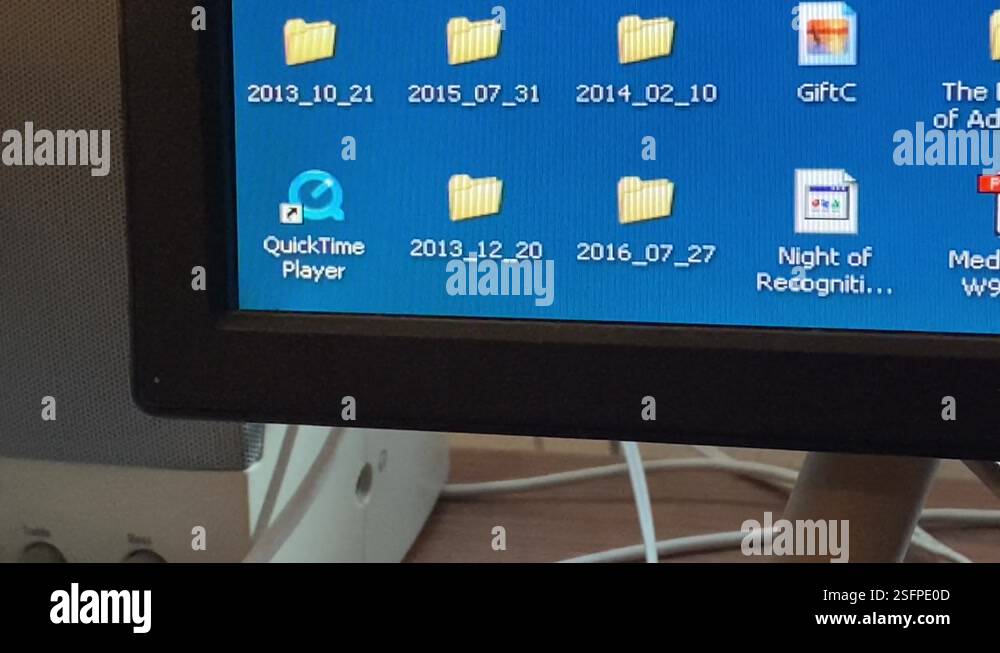 Windows explorer Stock Videos & Footage - HD and 4K Video Clips - Alamy