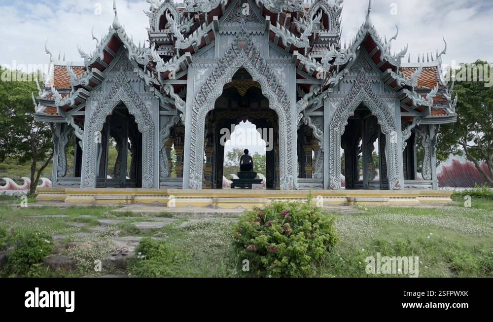 Inside temple in bangkok Stock Videos & Footage - HD and 4K Video Clips ...