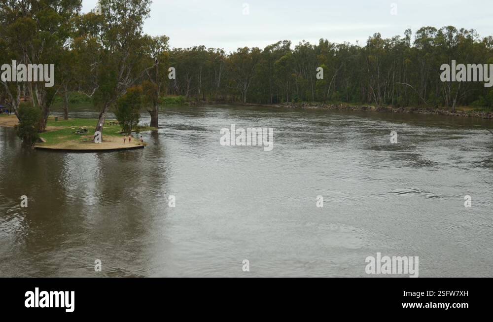 View upstream of the Murray River from the John Foord Bridge between ...