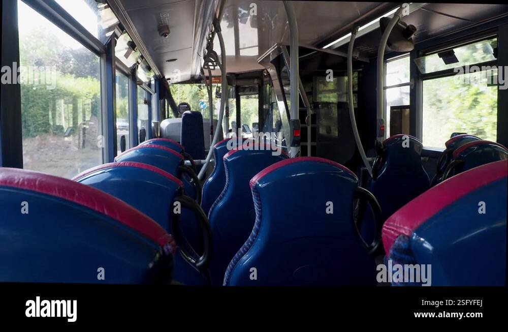 Reading buses bus Stock Videos & Footage - HD and 4K Video Clips - Alamy