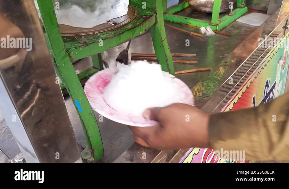 Roadside Ice Gola - Crushed Ice By Ice Gola Machine. crushed ice ...