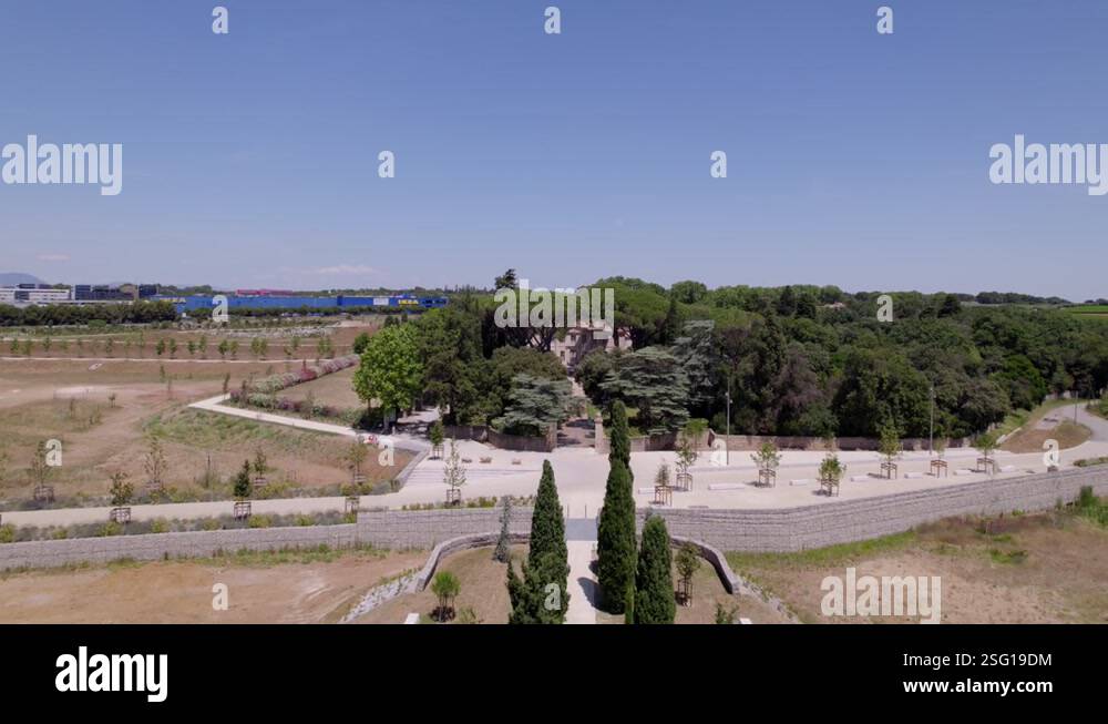 villa hidden inside the trees on farmland just outside Montpellier ...