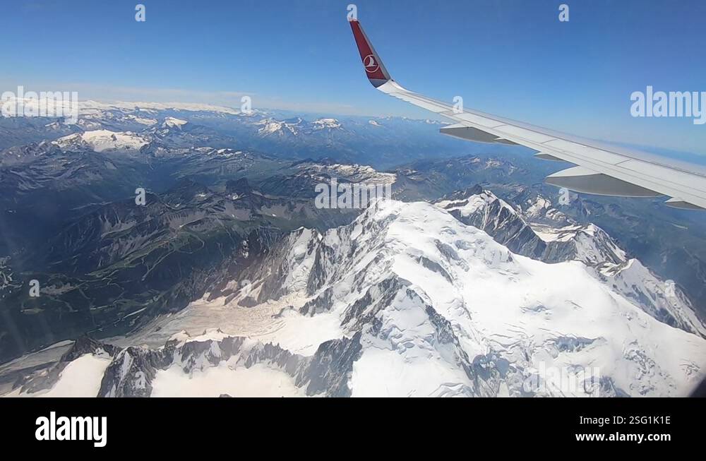 Sky alps airlines Stock Videos & Footage - HD and 4K Video Clips - Alamy