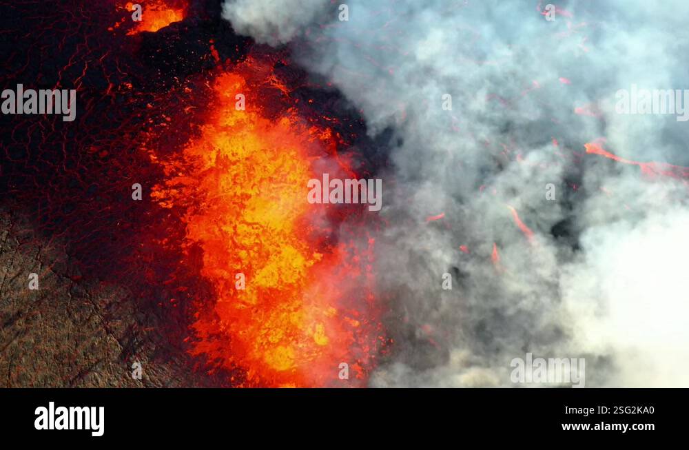 Boiling Lava Of Fagradalsfjall Volcano During Eruption In Iceland ...