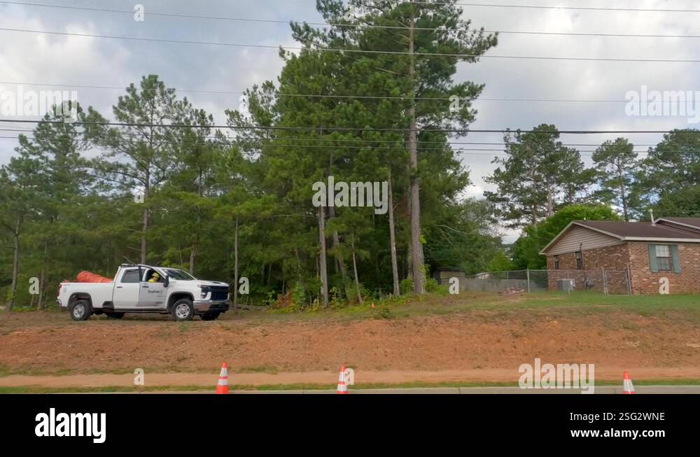 One way crew Stock Videos & Footage - HD and 4K Video Clips - Alamy