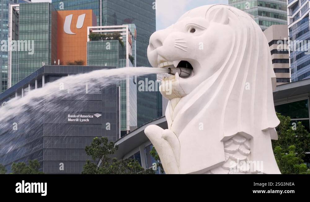 Water spouting lion Stock Videos & Footage - HD and 4K Video Clips - Alamy