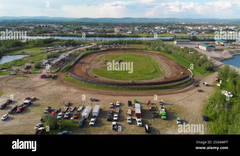 4K Drone Video of Modified Stock Car Racing at Mitchell Raceway in ...