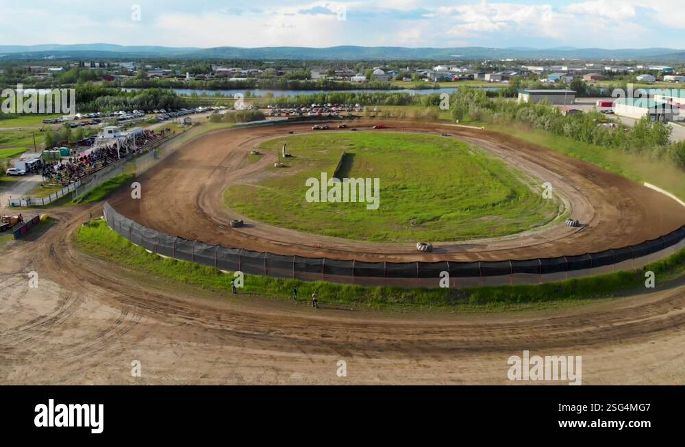 4K Drone Video of Modified Stock Car Racing at Mitchell Raceway in ...