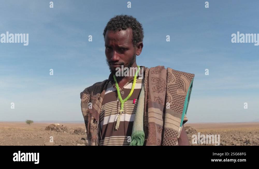 Issa tribe man, Afar region, Yangudi Rassa National Park, Ethiopia ...