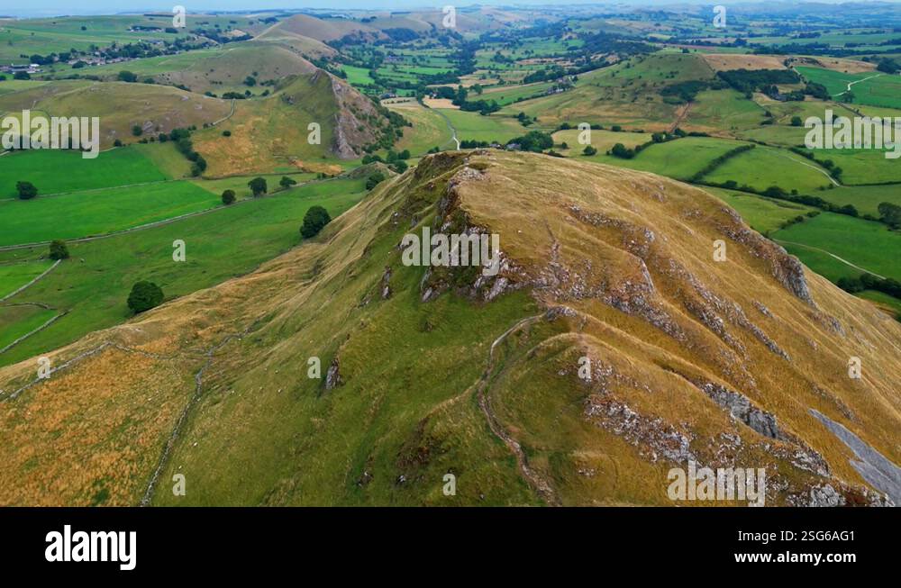 Chrome Hill and Parkhouse Hill at Peak district National Park - travel ...