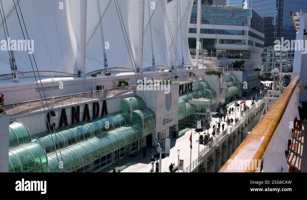 Passengers strolling the upper deck at Canada Place cruise ship ...