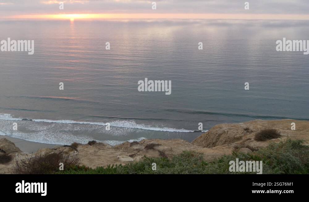 Dramatic sunset, sky and clouds. Torrey Pines, California coast, ocean ...