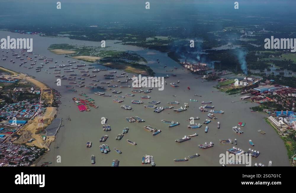 Chittagong karnaphuli river bangladesh Stock Videos & Footage - HD and ...