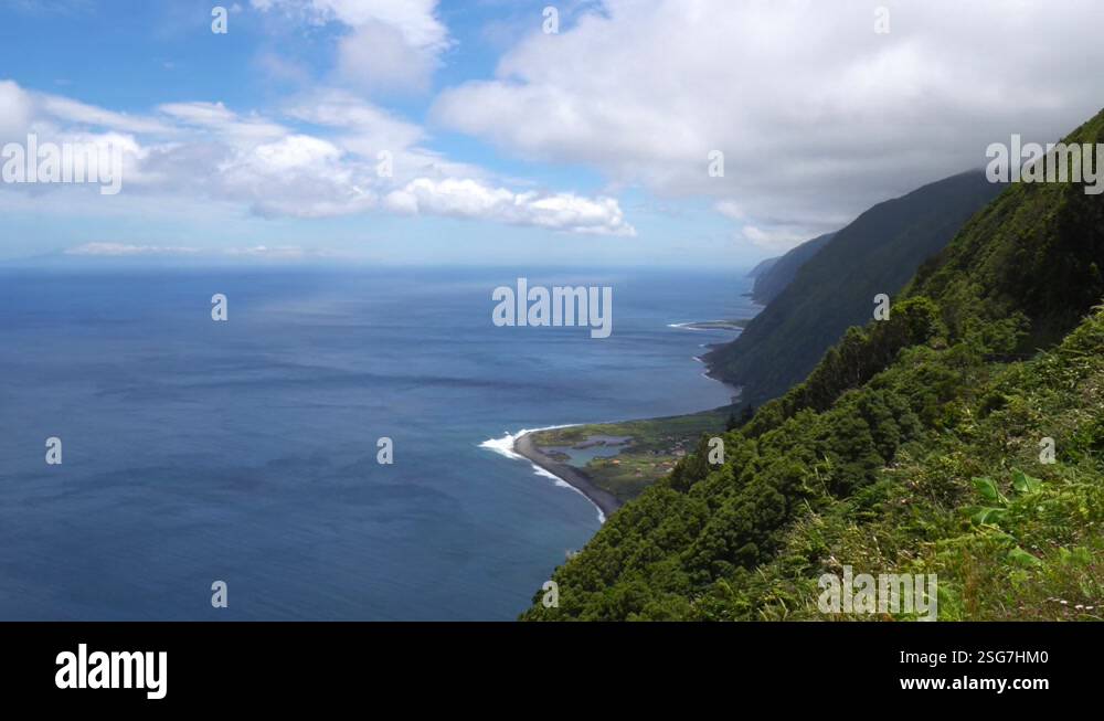 Lagoa da Fajã dos Cubres, Sao Jorge Lagoon, Beautiful Landmarks in the ...