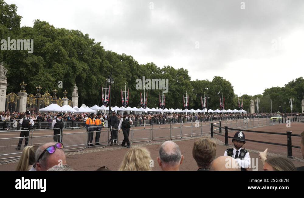 Heightened security outside Buckingham Palace with white tents set up ...