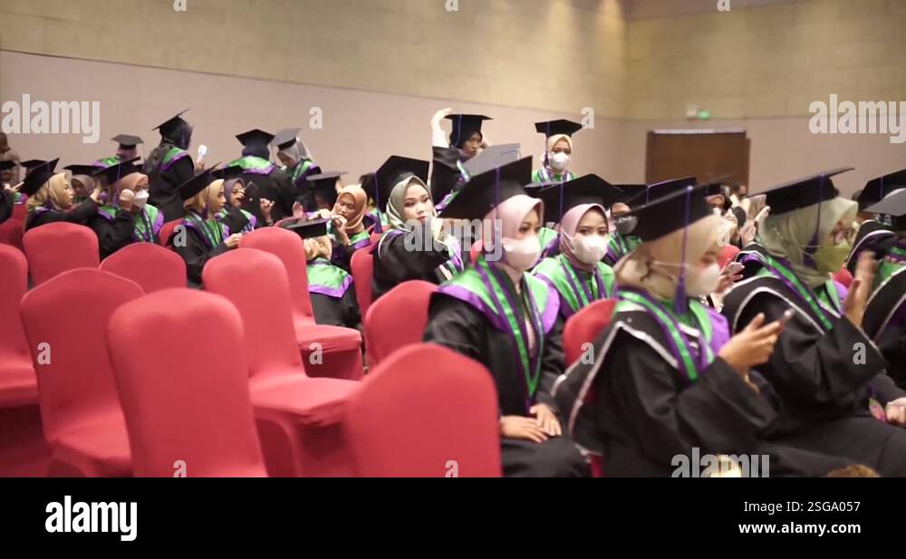 Education graduation technology people Stock Videos & Footage - HD and ...