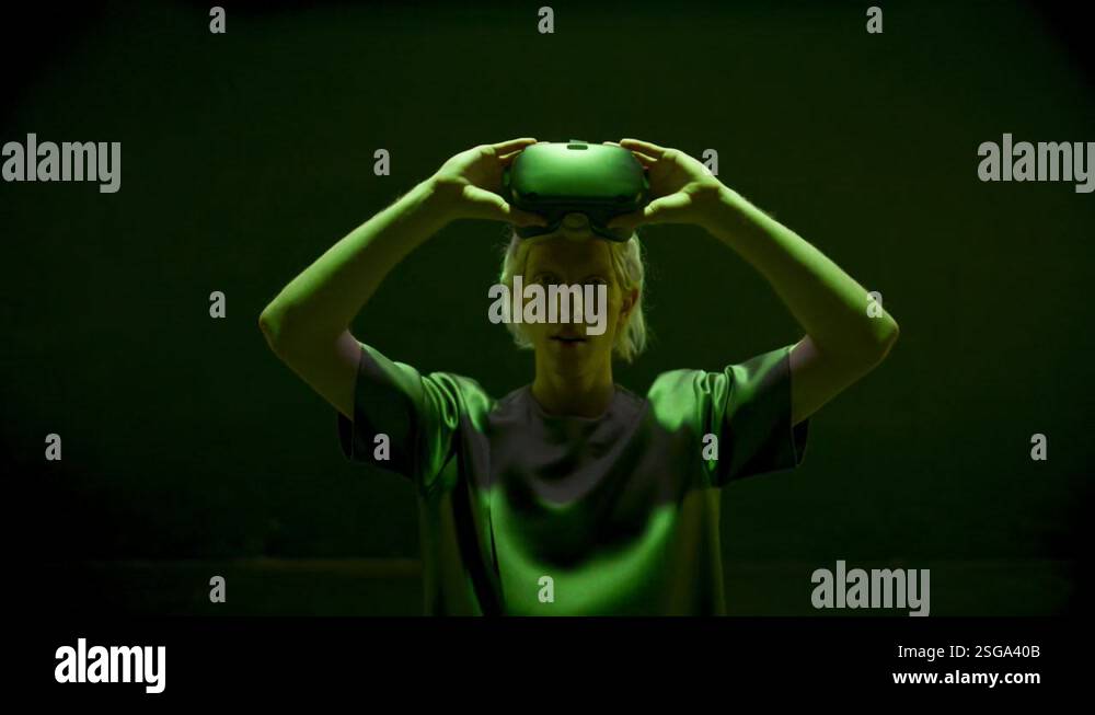 Millennial pose Stock Videos & Footage - HD and 4K Video Clips - Alamy