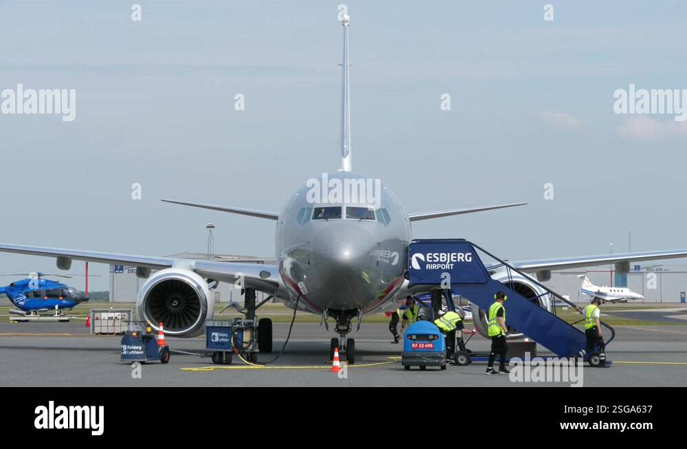 Airport Ground Crew Arriving With Stairs at Passenger Airplane Stock ...