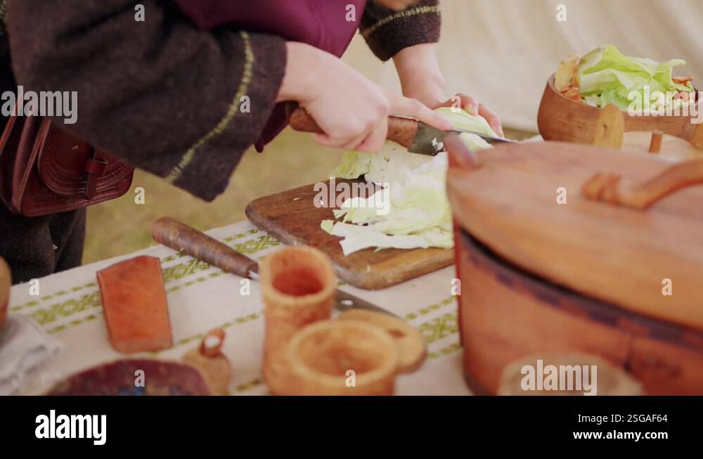 Medieval dish Stock Videos & Footage - HD and 4K Video Clips - Alamy