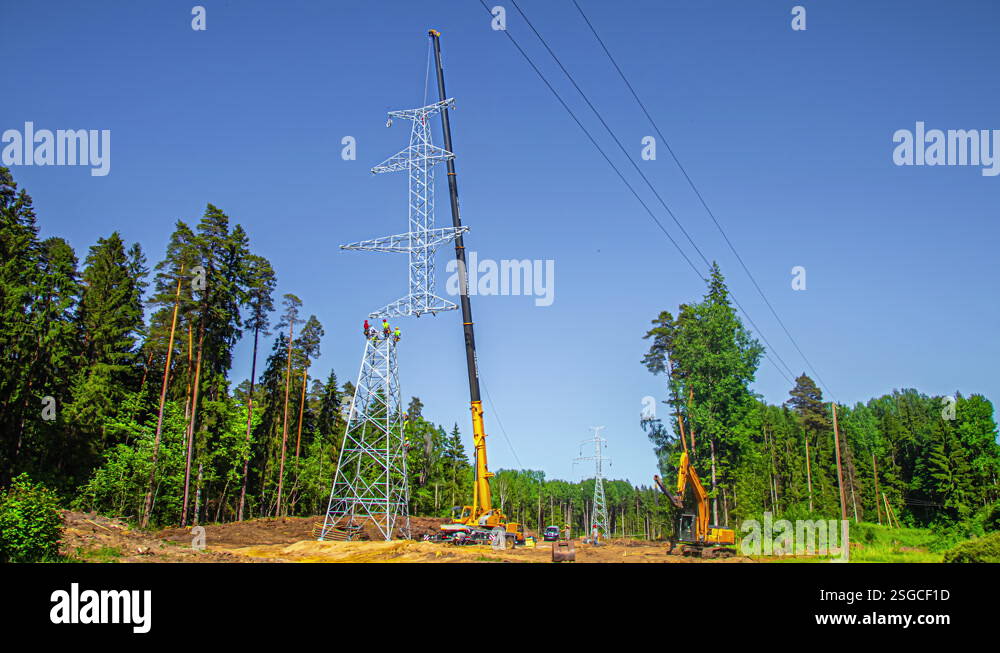 Powerline crane Stock Videos & Footage - HD and 4K Video Clips - Alamy