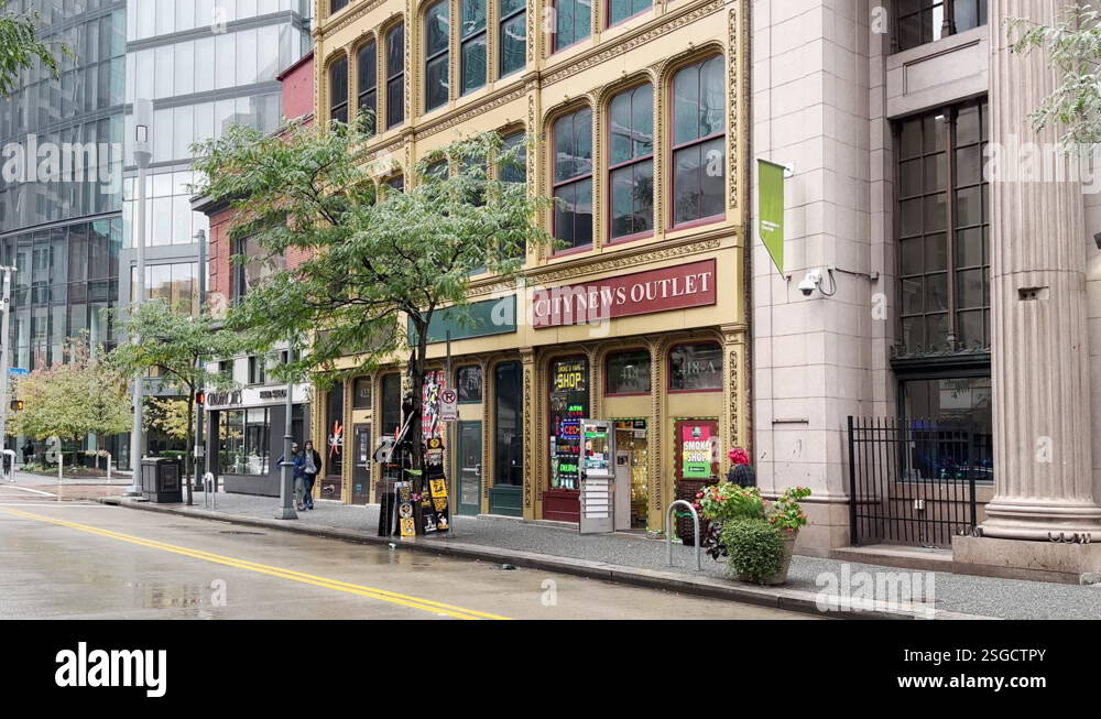 Day Establishing Shot of Pittsburgh Storefronts Stock Video Footage - Alamy