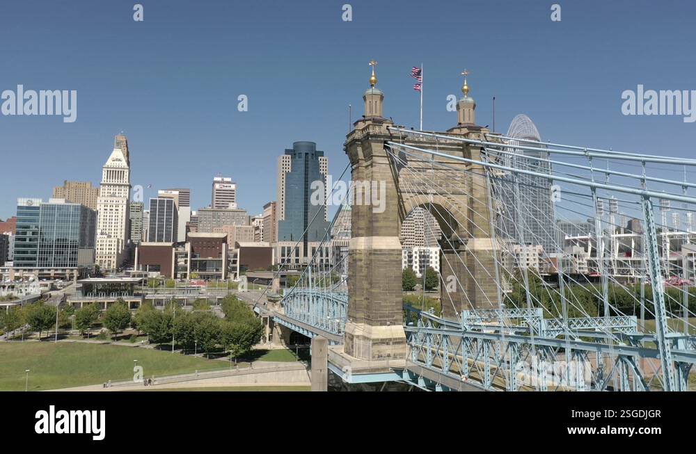 4K Drone Cincinnati Ohio Skyline Pan Up Historic Suspension Bridge Stock Video Footage - Alamy