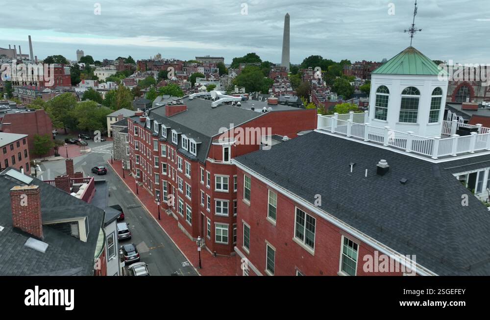 Historic colonial homes in Boston Massachusetts. Bunker Hill Monument ...