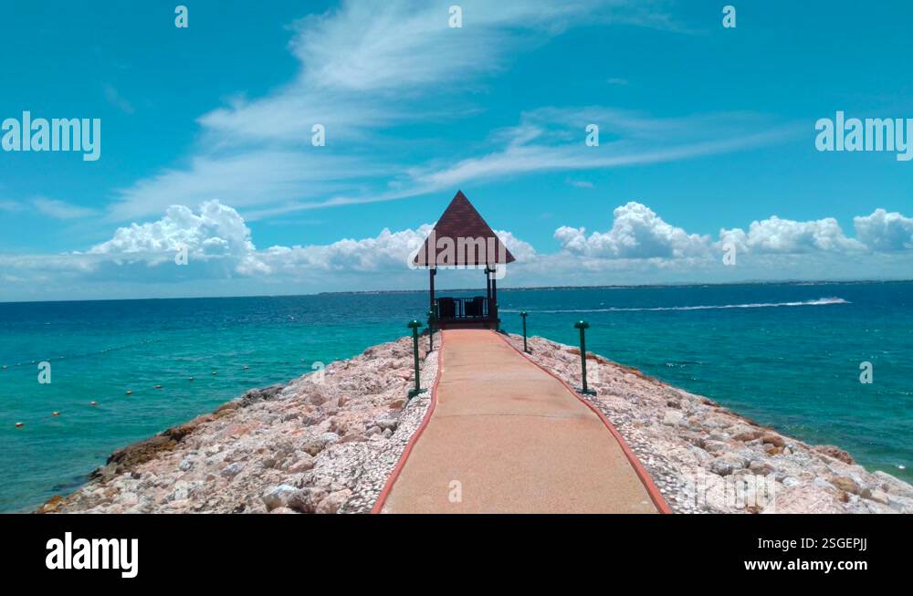 View water edge beach Stock Videos & Footage - HD and 4K Video Clips ...