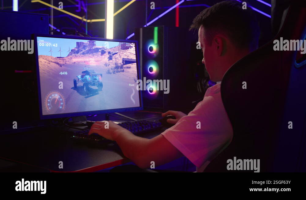 Gamer fails to drift the slow blue car and loses the race simulator ...