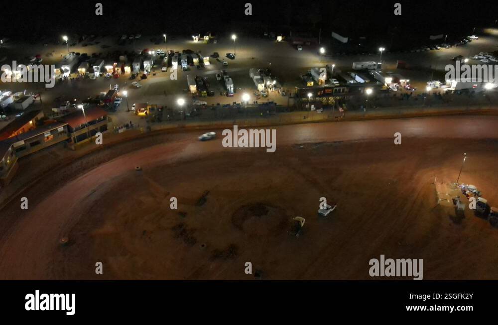Oval dirt track Stock Videos & Footage - HD and 4K Video Clips - Alamy