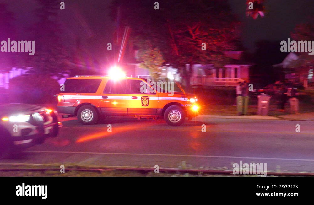 Heavy police cover guarding evidence at crime scene at Mississauga ...