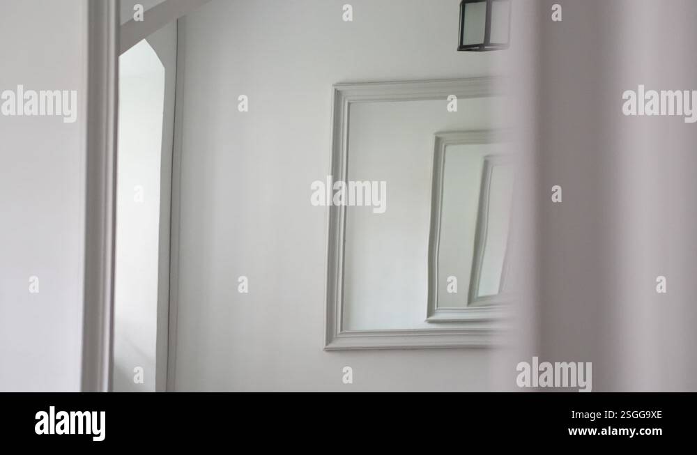 Mirror room palace Stock Videos & Footage - HD and 4K Video Clips - Alamy