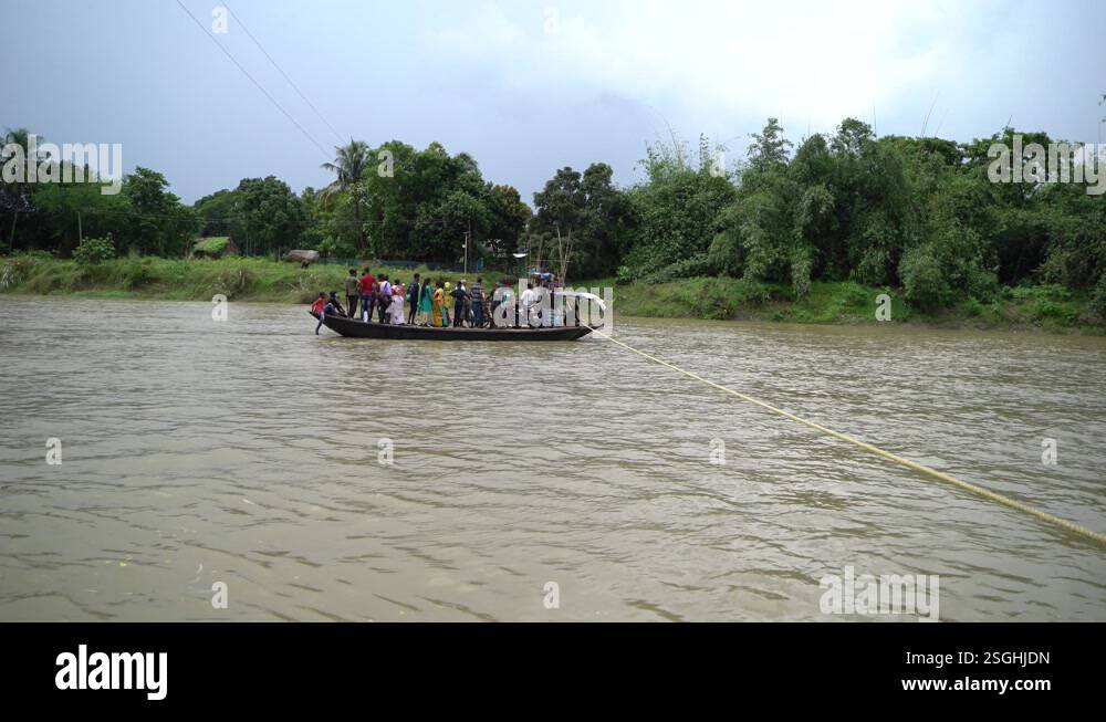 Damador River. Due to the rise of so much water in monsoon, people ...