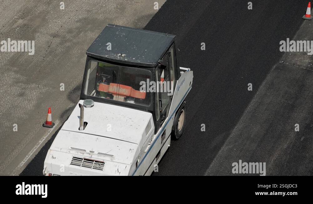 Compaction vehicle Stock Videos & Footage - HD and 4K Video Clips - Alamy