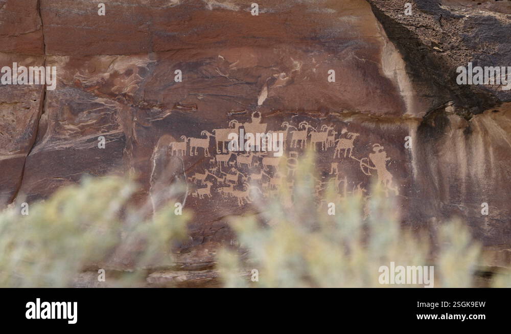 The Great Hunt Panel Native American Rock Art Petroglyphs in Nine Mile ...