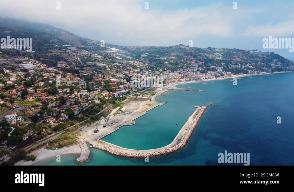 France italy border Stock Videos & Footage - HD and 4K Video Clips - Alamy
