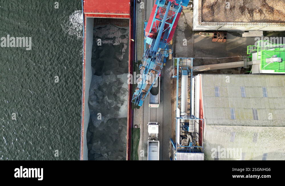 Loading truck onto ship Stock Videos & Footage - HD and 4K Video Clips ...