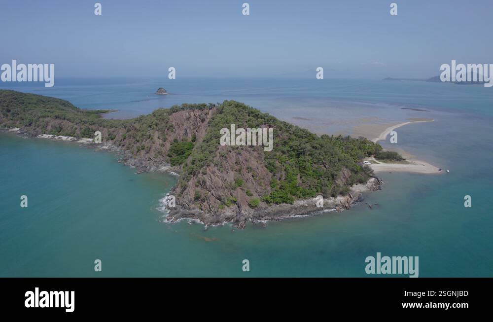 Double Island Near Queensland Coast In The Great Barrier Reef ...