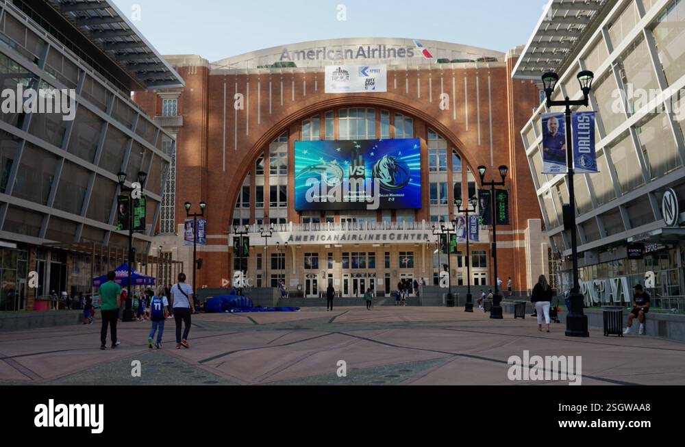 American Airlines Arena - Home of the Dallas Mavericks and Dallas Stars ...