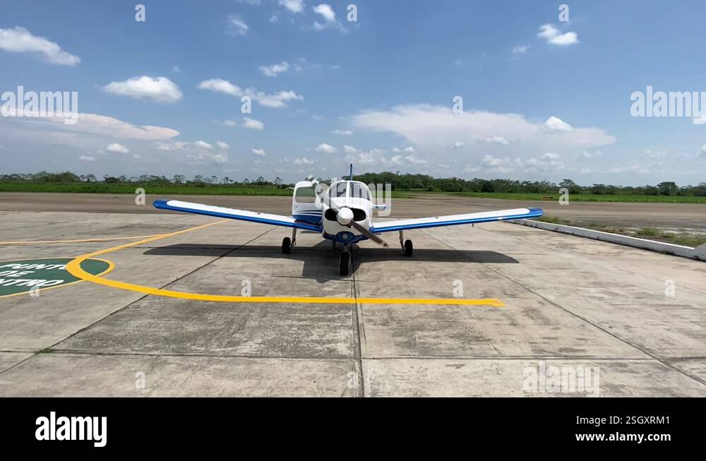 Piper plane in flight Stock Videos & Footage - HD and 4K Video Clips ...