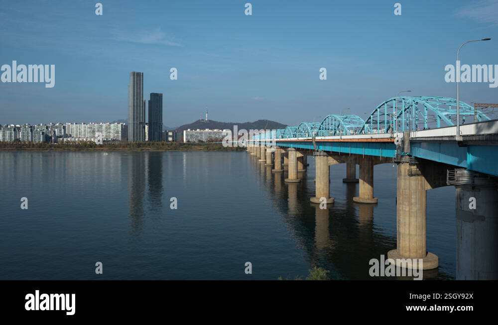 Dongjak Bridge over Han River, Seoul , South Korea. Eye level ...